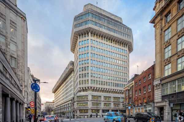 Aviva Investors grants £175m loan for Arora’s London property acquisition